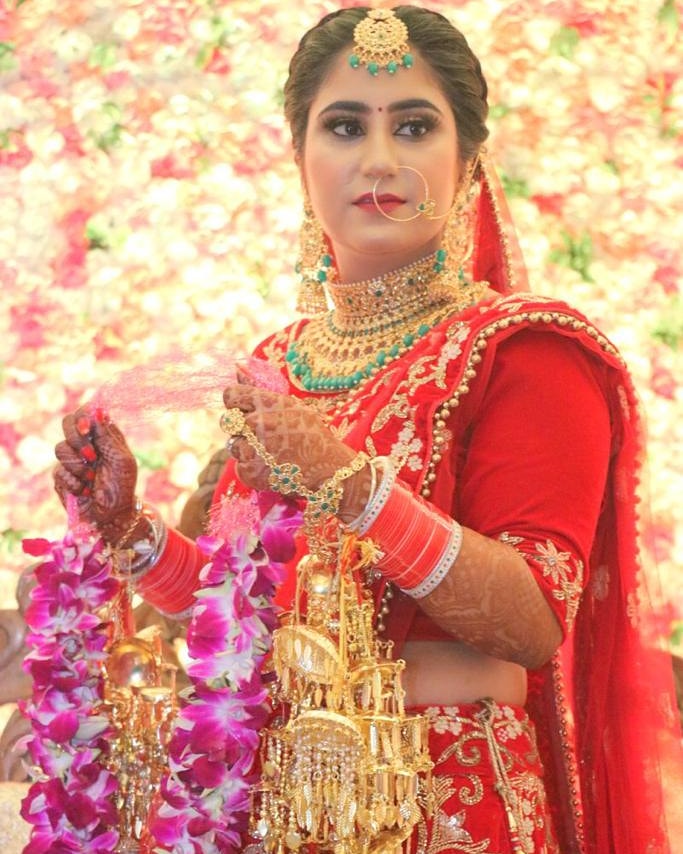 Meenu jain Makeup Artist Services, Review and Info - Olready